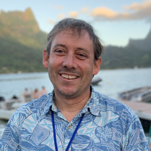 SEMINAR: Craig Nelson: “Locally entangled science: Experiences from Red ...